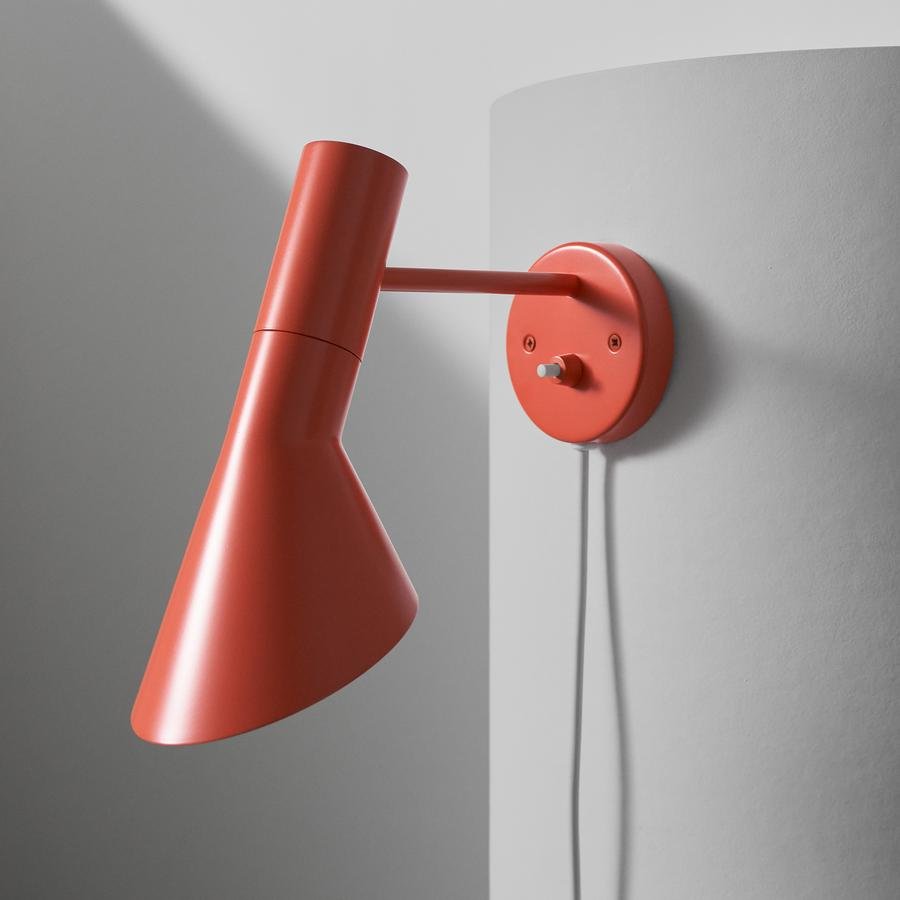 AJ Wandleuchte, Electric orange | Louis Poulsen | von Arne Jacobsen ...