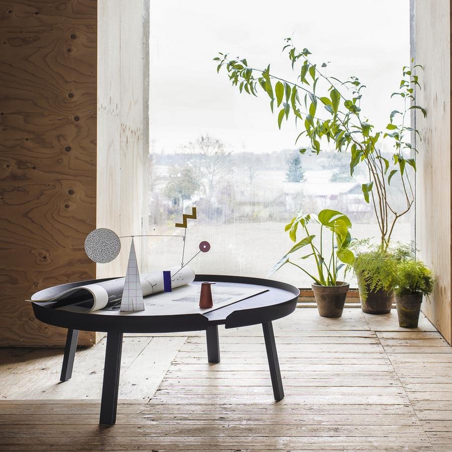 Around Coffee Table | Muuto | Couchtische - Designermöbel von smow