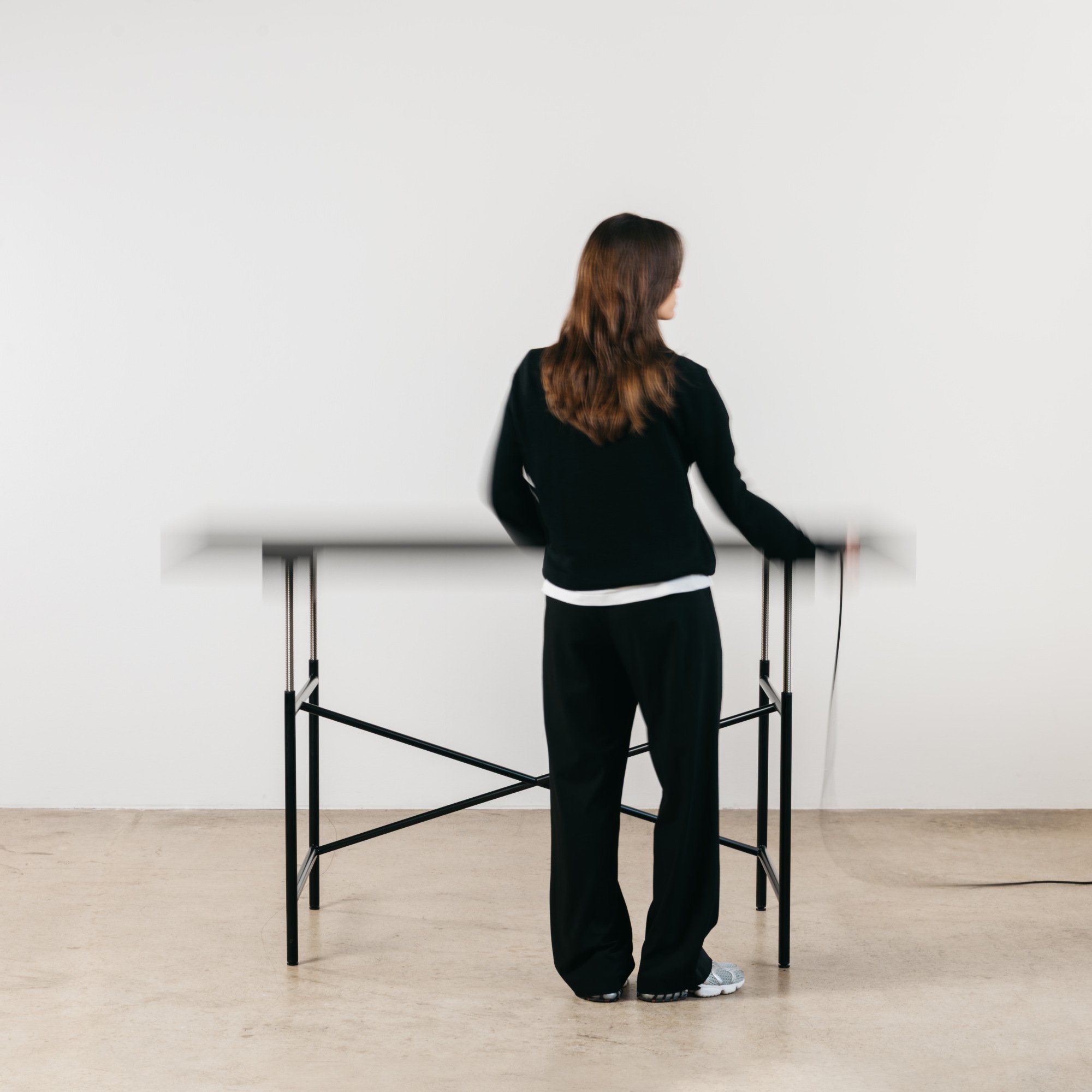 Eiermann 1 Tisch E (Elektrische Höhenverstellung) | Richard Lampert ...