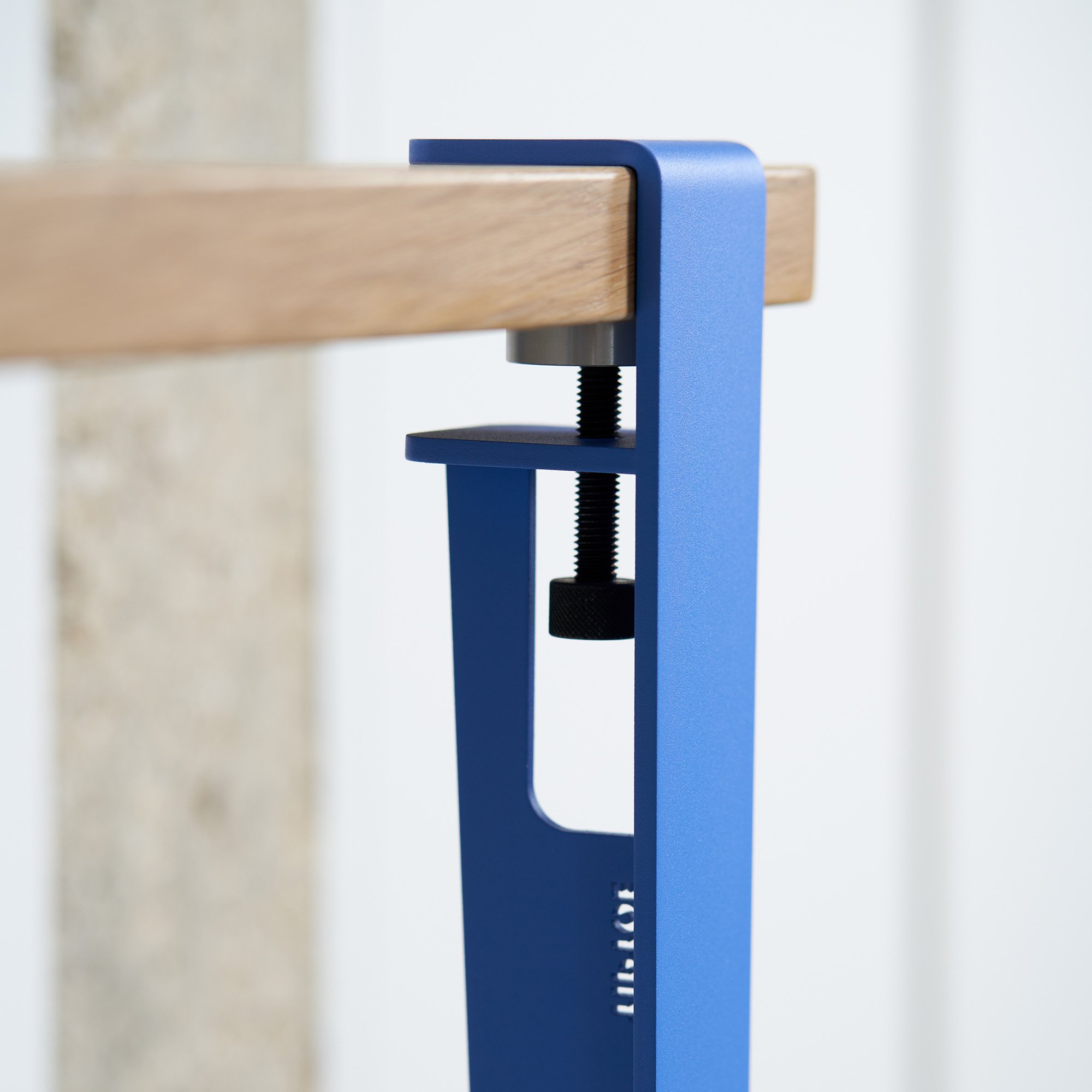 Tiptoe Tischbein | Tiptoe | Tischplatten und Tischbeine - Designermöbel ...