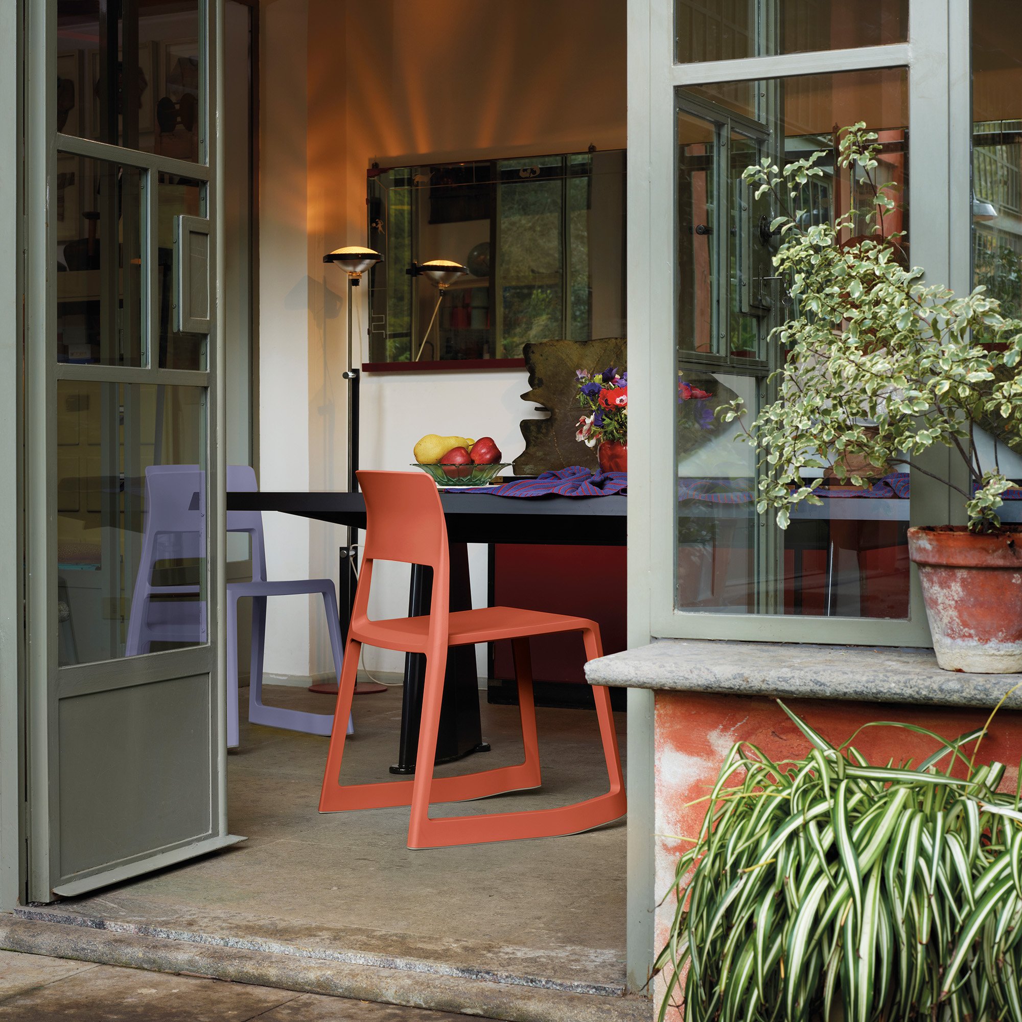 Tip Ton RE | Vitra | Stühle - Designermöbel von smow