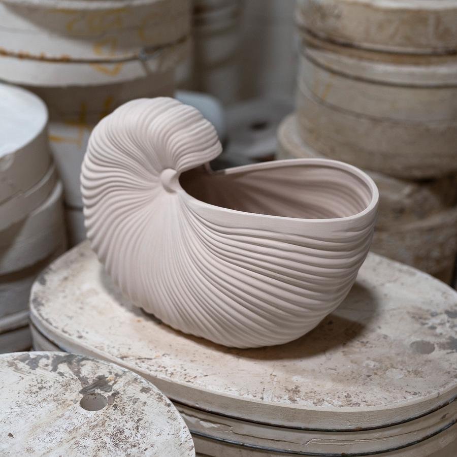 Shell Pot | Ferm Living | Vasen - Designermöbel von smow